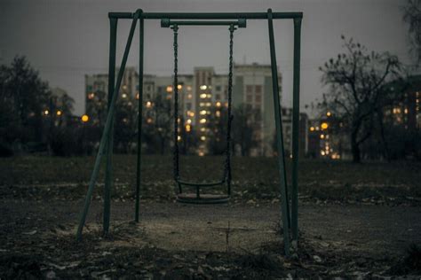 Создать мем мрачные фотографии пейзаж городской качели в поле