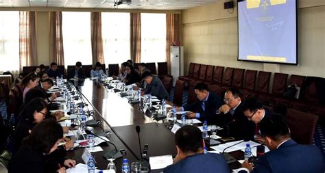 Хөрөнгө оруулагчаас төрийн захиргааны байгууллага албан тушаалтанд гаргасан гомдлыг хянан