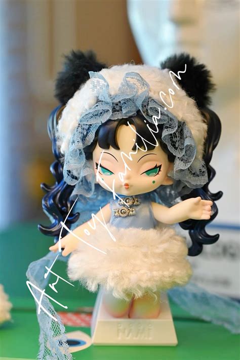 Dodo Nami Midnight Disco Series Art Toy Familia