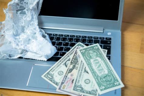 Naughty And Kinky Ways To Make Money Online