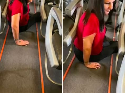 เห็นแล้วหดหู่ สายการบินปล่อยผู้โดยสารพิการคลานลงจากเครื่องบิน เหตุเกิดในกรุงเทพฯ ชมคลิป