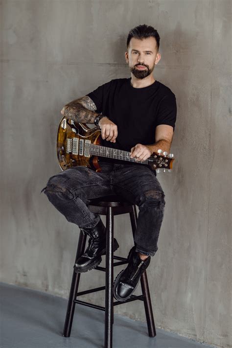 Florin Ristei A Filmat Cu Iubita Naomi Pentru Un Nou Videoclip Lyla Ro