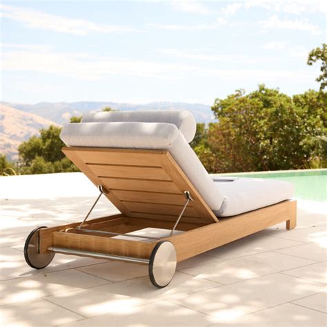 Paley Single Chaise Summit Furniture