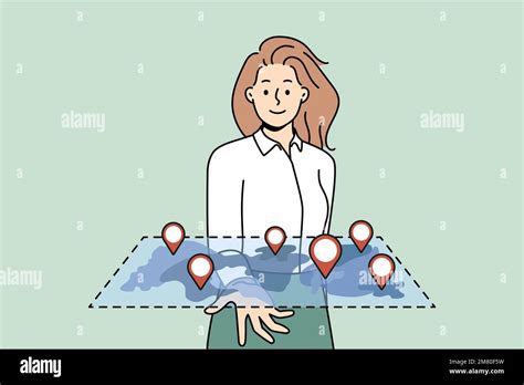 Sonriente Empresaria Sosteniendo Mapa Con Ubicaciones Marcadas A La Mano Mujer Feliz Mira El