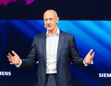 Manufacturing Engineering Digitalisation Ai Software Drives And Controls