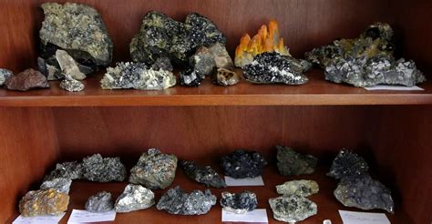 Visité La Increíble Colección De Minerales De Fernando Paillo Bolivia
