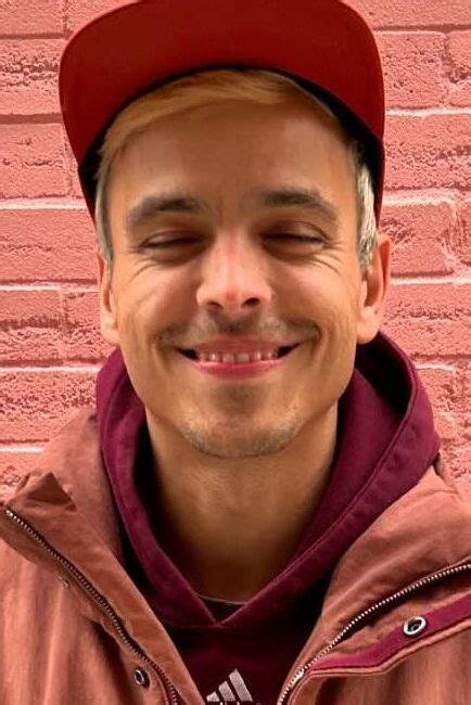 Mitchell Moffit Wiki Biography Age Gallery Spouse And More