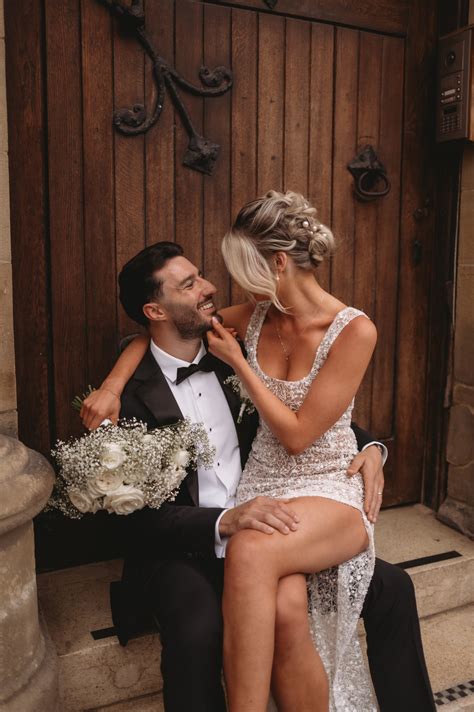 Real Bride Emily Lace And Favour