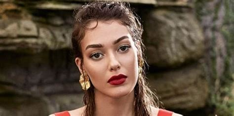 Dilan Çiçek Deniz Height Weight Measurements Bra Size Shoe Size