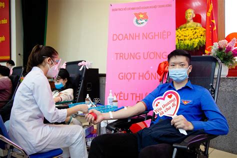 Đoàn Khối Doanh nghiệp Trung ương tổ chức hiến máu ngày giáp Tết Viện Huyết học Truyền máu