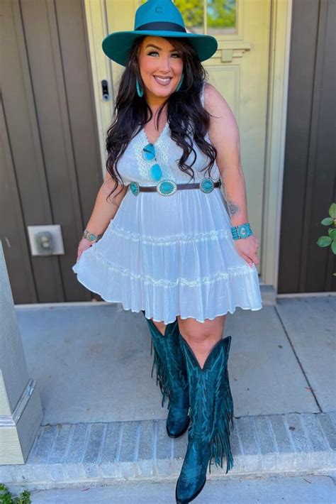 27 Plus Size Country Concert Outfit Ideas Thatll Make You Shine