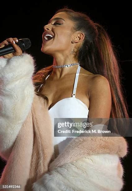Ariana Grande Concert Photos And Premium High Res Pictures Getty Images
