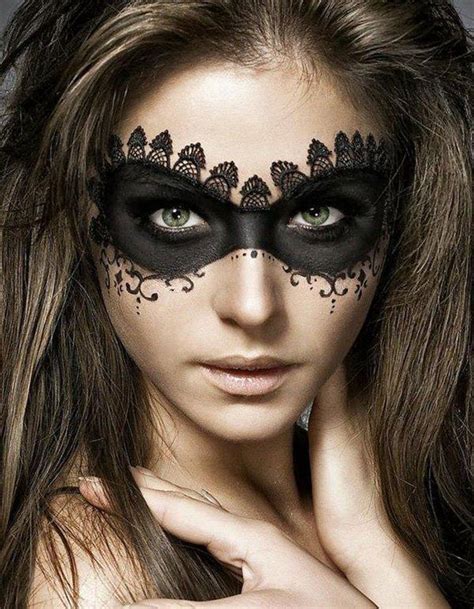 18 Terrific Halloween Makeup Ideas To Step Up Your Spooky Game