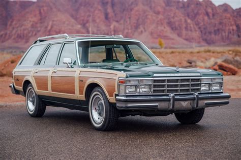 Bat 1978 Chrysler Lebaron Woody Wagon For Fmj Bodies Only