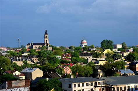 Фото Kościół (1931) i wieża ciśnień (1927) w Radomiu в городе Радом
