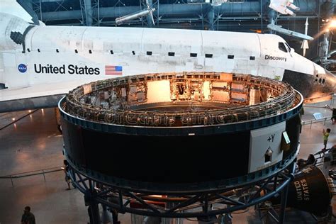 Space Shuttle Discovery At James S Mcdonnell Space Hangar At Steven F Udvar Hazy Center