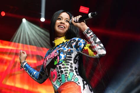 Cardi B Yellow Cardi B Earns First Billboard Hot 100 With Bodak