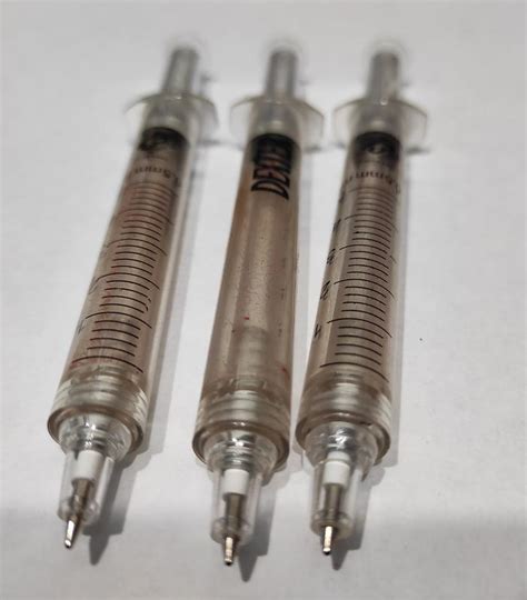 Сувенирная ручка шприц для медиков — ціна 50 грн у каталозі Сувеніри Купити товари для дому та