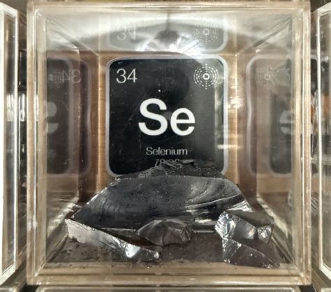 selenium living periodic table