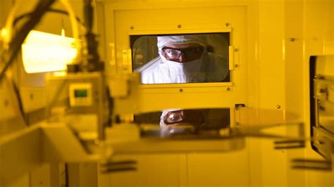 Чипы для ИИ новое золотое дно для инвесторов почему за них просят от 30 тыс Читайте на