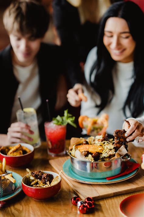 Bottomless Brunch At TGI FRIDAYS Wembley Bottomless Brunch