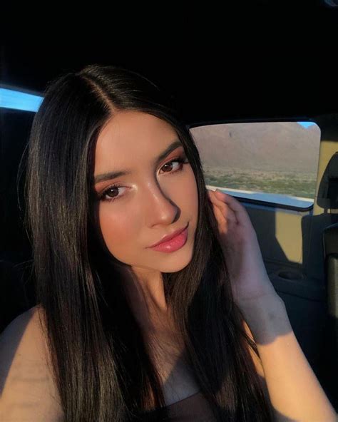 Neomy Castro Rprettygirls