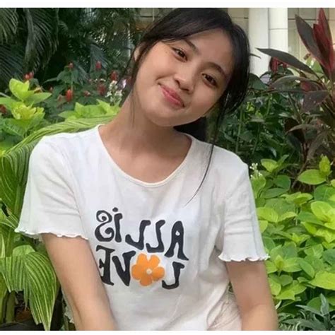 Agama Ella JKT48, Lengkap Dengan Informasi Pribadi - Memora.ID