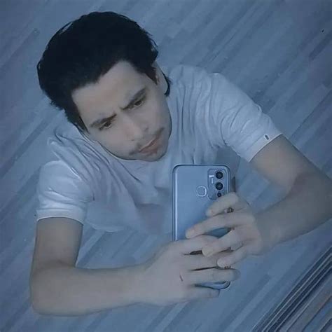 Aashiq Awara Kj Ansari • Threads Say More