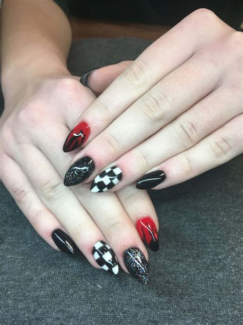 Download Black Red Nails Pictures