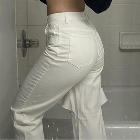 The Kript White Ripped Jeans Size Medium Fits A Depop