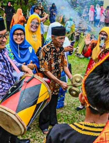 Gelar Malamang Basamo Mande Rubiah Lkaam Kuranji Kota Padang Bersama