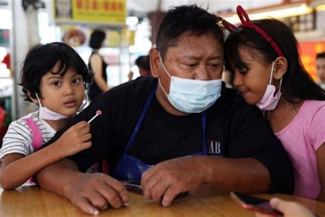 The Father Who Selling Fried Yu Tiao With 2 Daughter Has Passed Away News