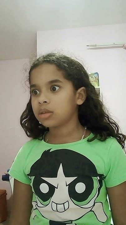 Eu E Minhas Primas Brigando Para Quem Vai Ver A Comida Youtube