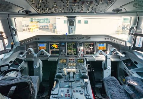 Embraer E190 Specs Interior Cockpit And Price Airplane Update