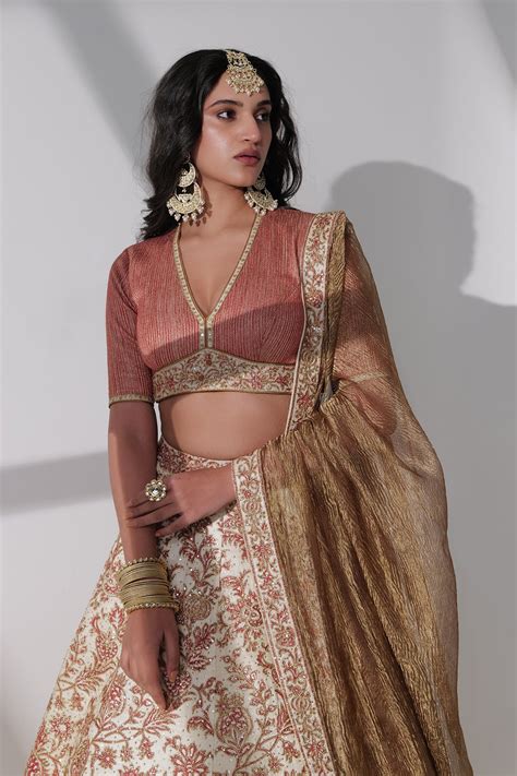 Akeera Lehenga Set