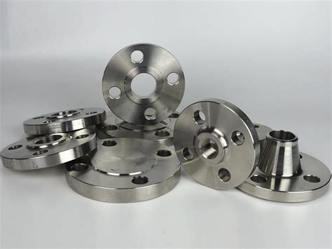 Pipe Flanges Welding Neck Flanges Blind Flanges Slip On Flanges