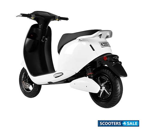 Tyst Trigger 1 0 Electric Scooter Price Mileage Colours Photos
