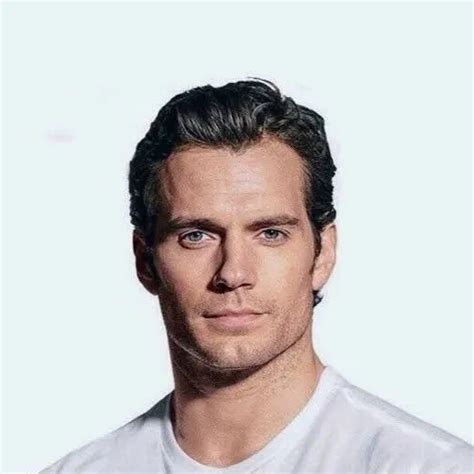 Chat with Henry Cavill - text or voice, Enjoy AI Chat Free & Safe