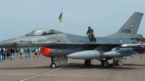 Пілот ЗСУ розповів про літаки Су 27 і F 16 — яка між ними різниця Новини Live