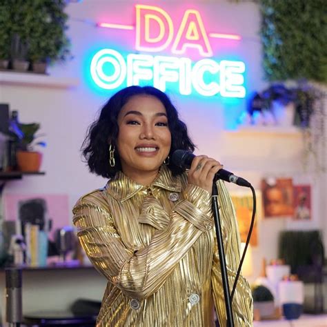 เซยเยสแลวจา ดา เอนโดรฟน นงเกาอวาทเจาสาว หลง เดนนส คกเขาขอแตงงาน