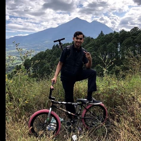 Enrique Rivera Youtube