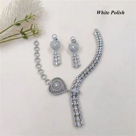 Stunning American Daimond Necklace Set Size Free At ₹ 2400 Set In Jaipur