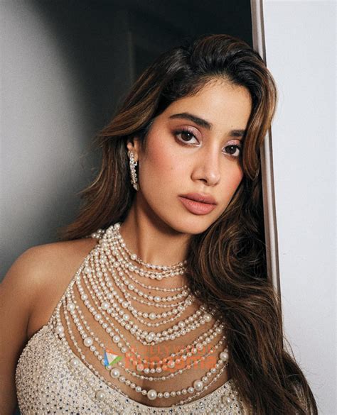 Janhvi Kapoor Photos Images Hd Wallpapers Janhvi Kapoor Hd Images