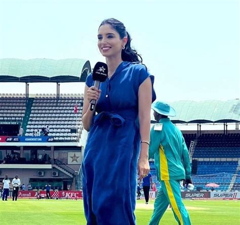 फैंस के दिलों पर राज करती है ये पाकिस्तानी स्पोर्ट्स एंकर देखें 10 लेटेस्ट Photos Cricket