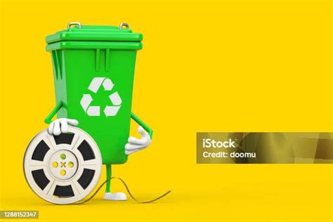 필름 릴 시네마 테이프와 재활용 기호 녹색 쓰레기 쓰레기 쓰레기통 캐릭터 마스코트 3d 렌더링 0명에 대한 스톡 사진 및 기타 이미지 Istock