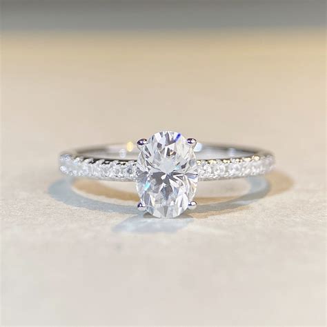 Real Moissanite 1ct Classic Oval Cut White D Side Stones Designed Ring