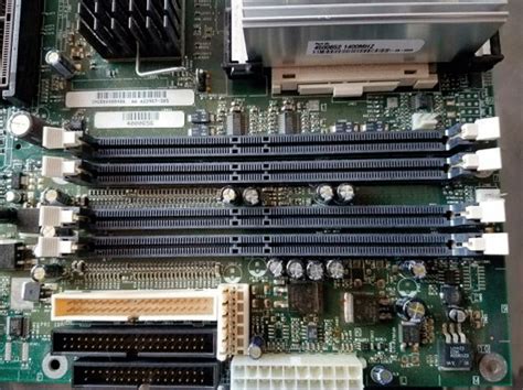 Qué Es Un Slot】 Tipos Como Instalar Memorias Y Más