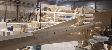 Assemblage De La Charpente De Léglise Ste Thérèse Rennes 35