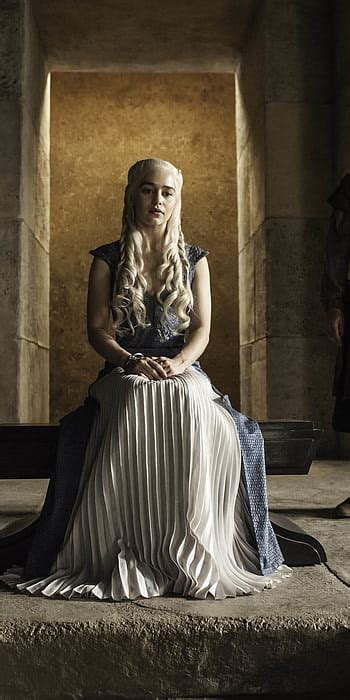 Emilia Clarke Body Game Of Thrones