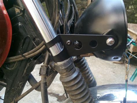 包邮摩托车复古改装车头前大灯转灯通用支架哈雷太子改装灯支架 虎窝淘